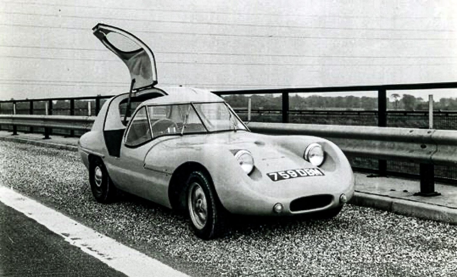 Model History • Marcos Motor Company